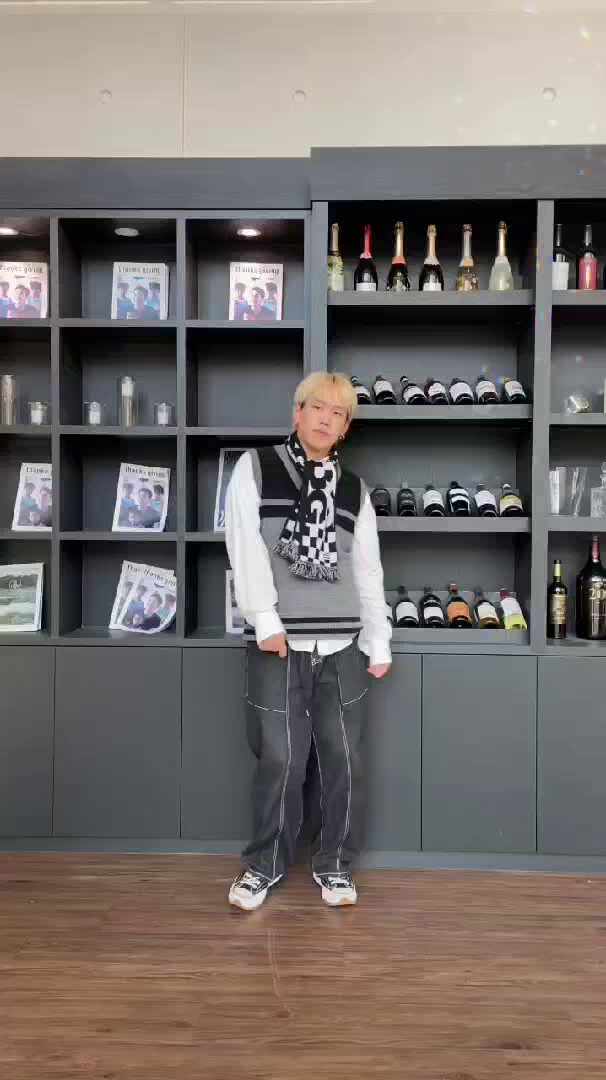 CDG Logo Check Scarf ... STYLE | KREAM