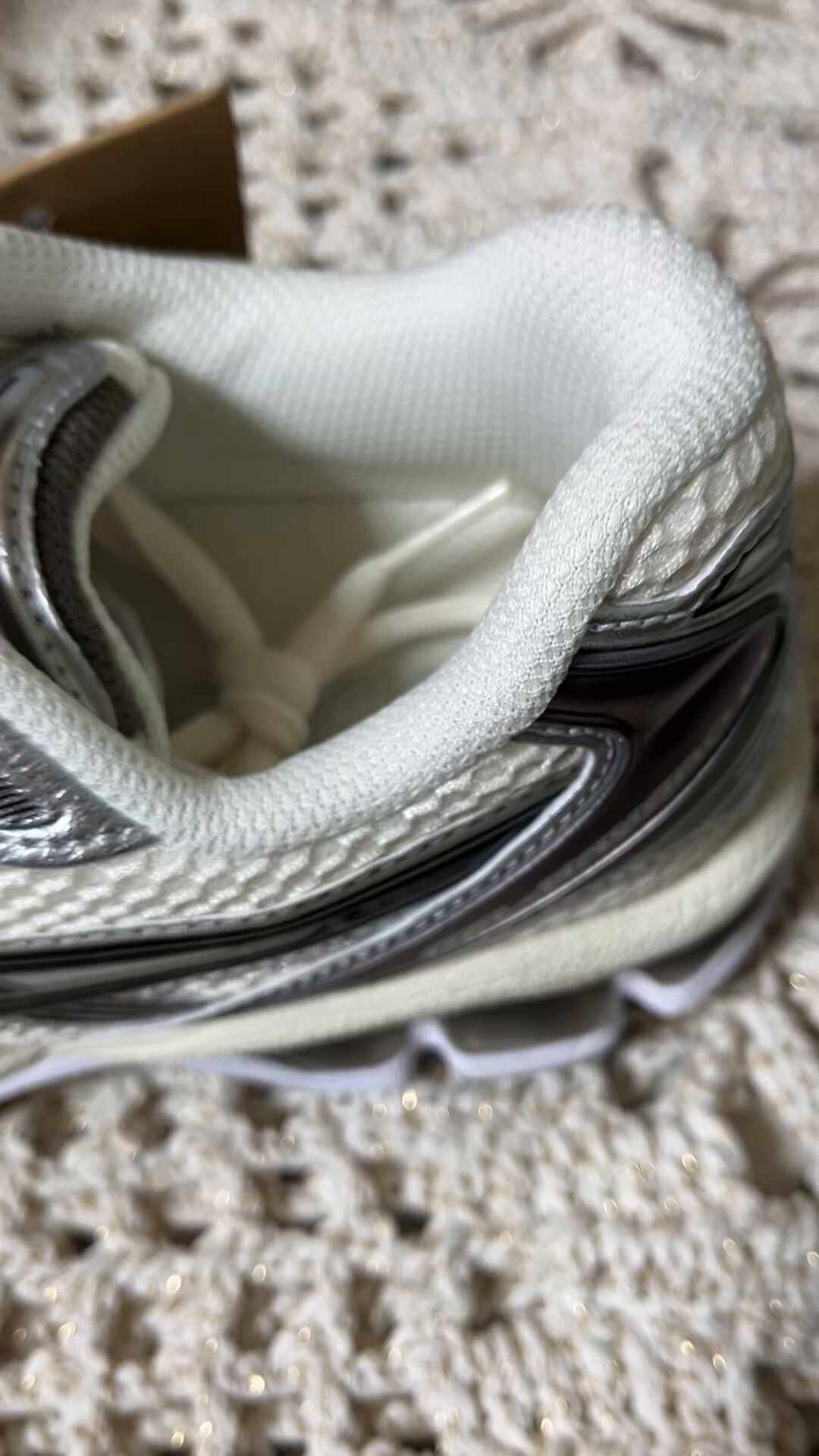 젤카야노-14 크림블랙 | KREAM