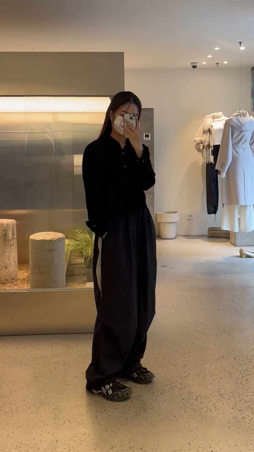 요새 아식스에 푹..빠져버려따 | KREAM