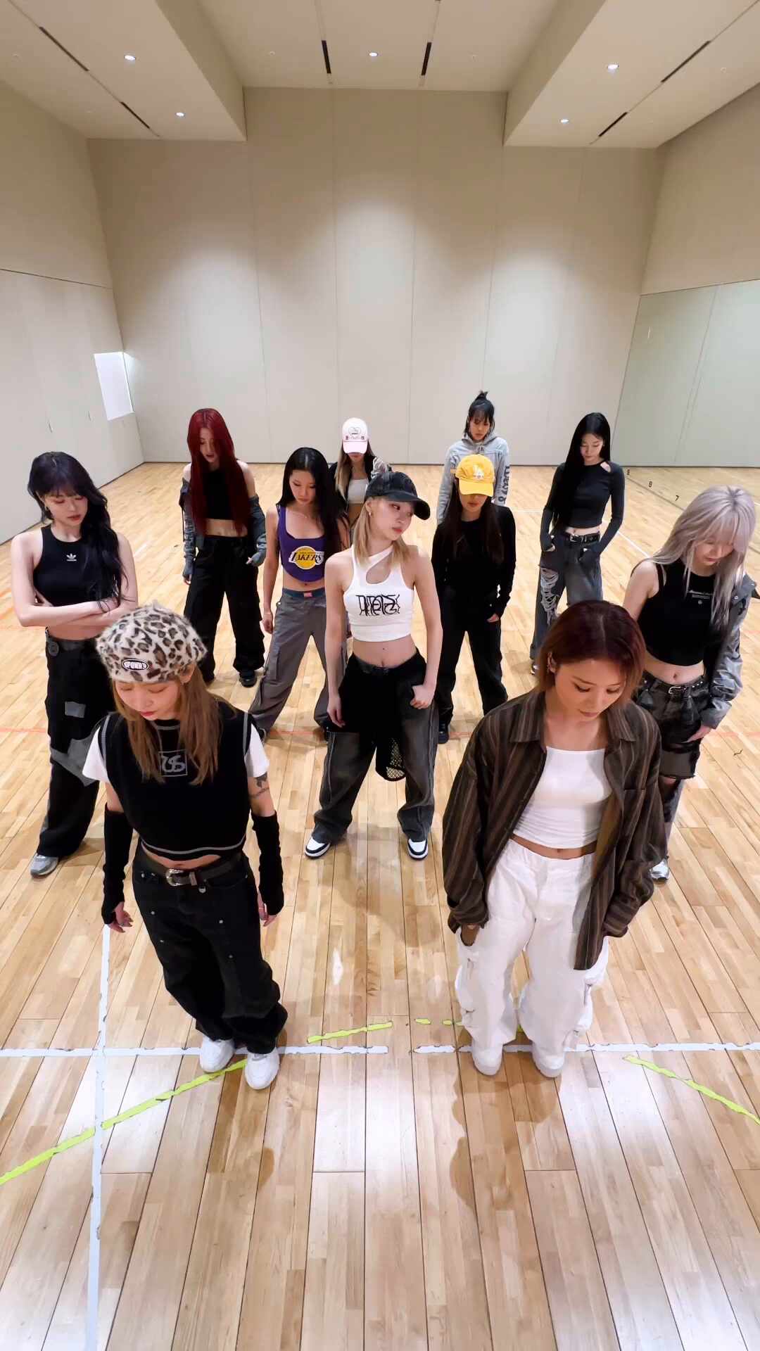 makes it look EASY💜 | KREAM