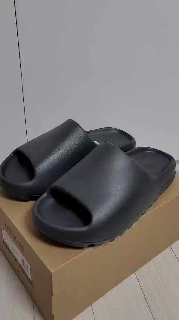 지삽 (@4lz9x5) 님의 게시물 | KREAM