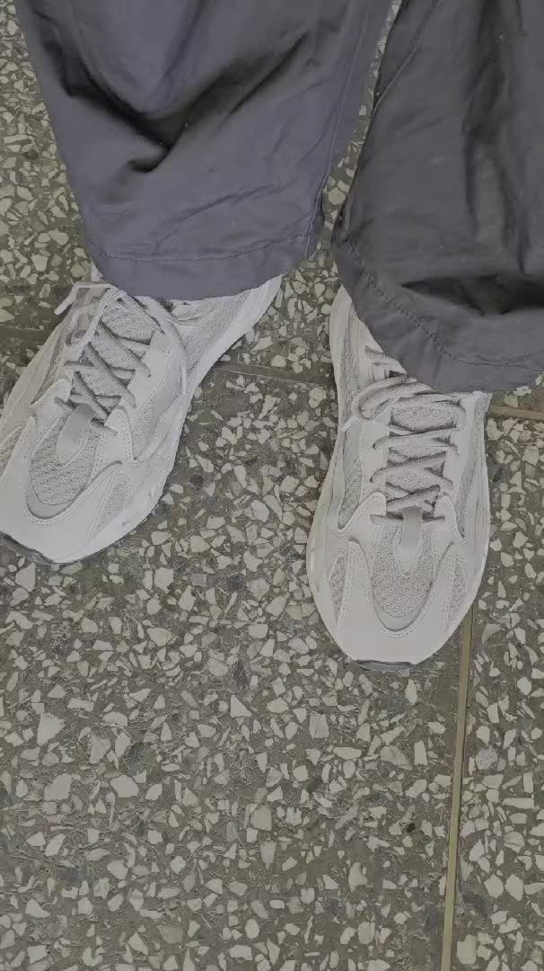 소드마스터 (@boangoan) 님의 게시물 | KREAM