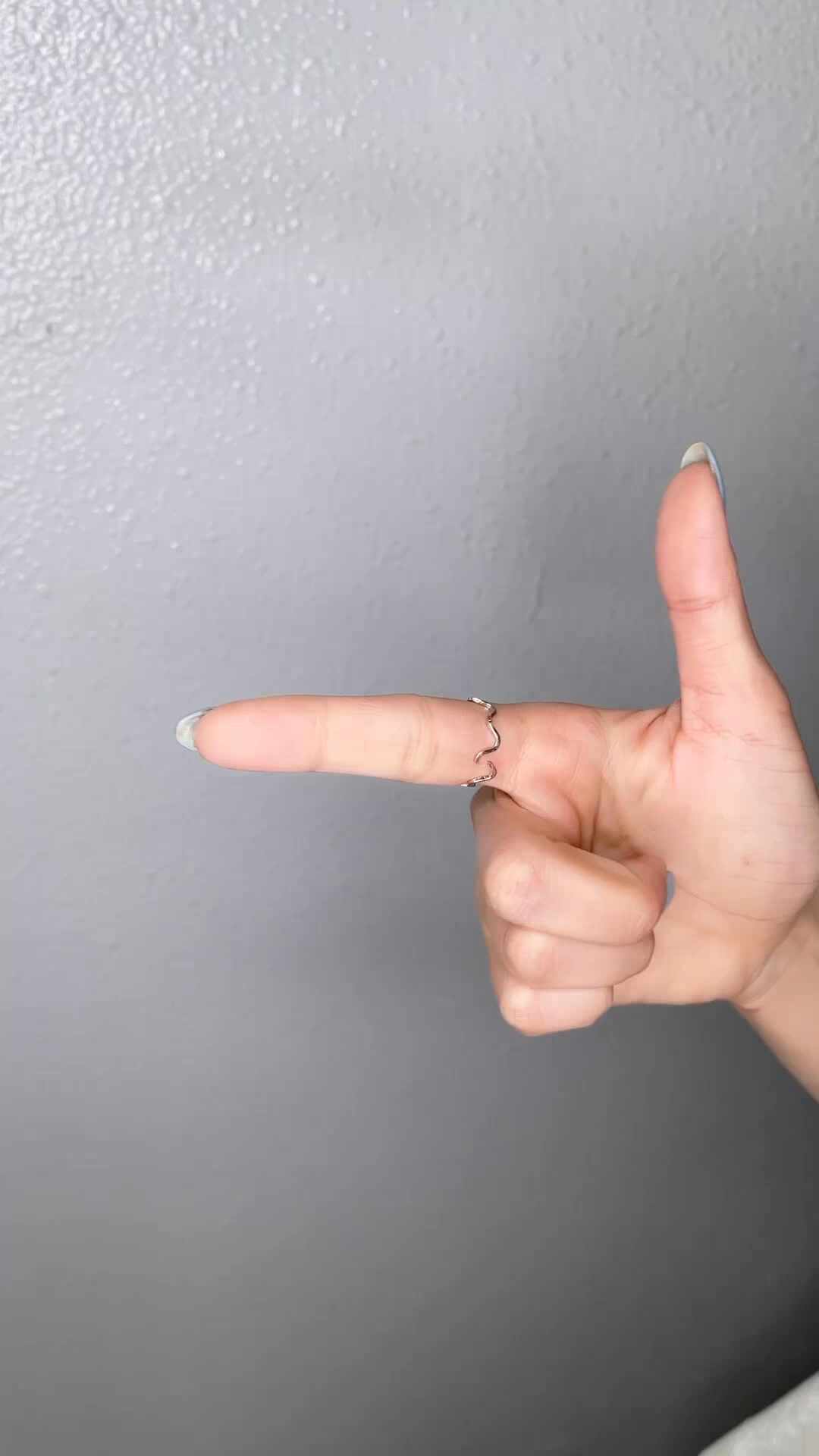 Look at MEEEEEE | KREAM