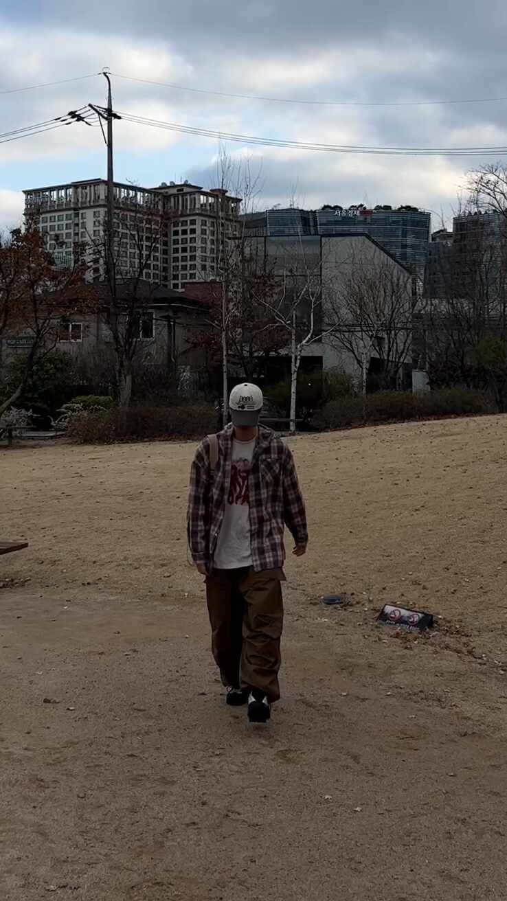 문유어 (@moonyour) 님의 게시물 | KREAM