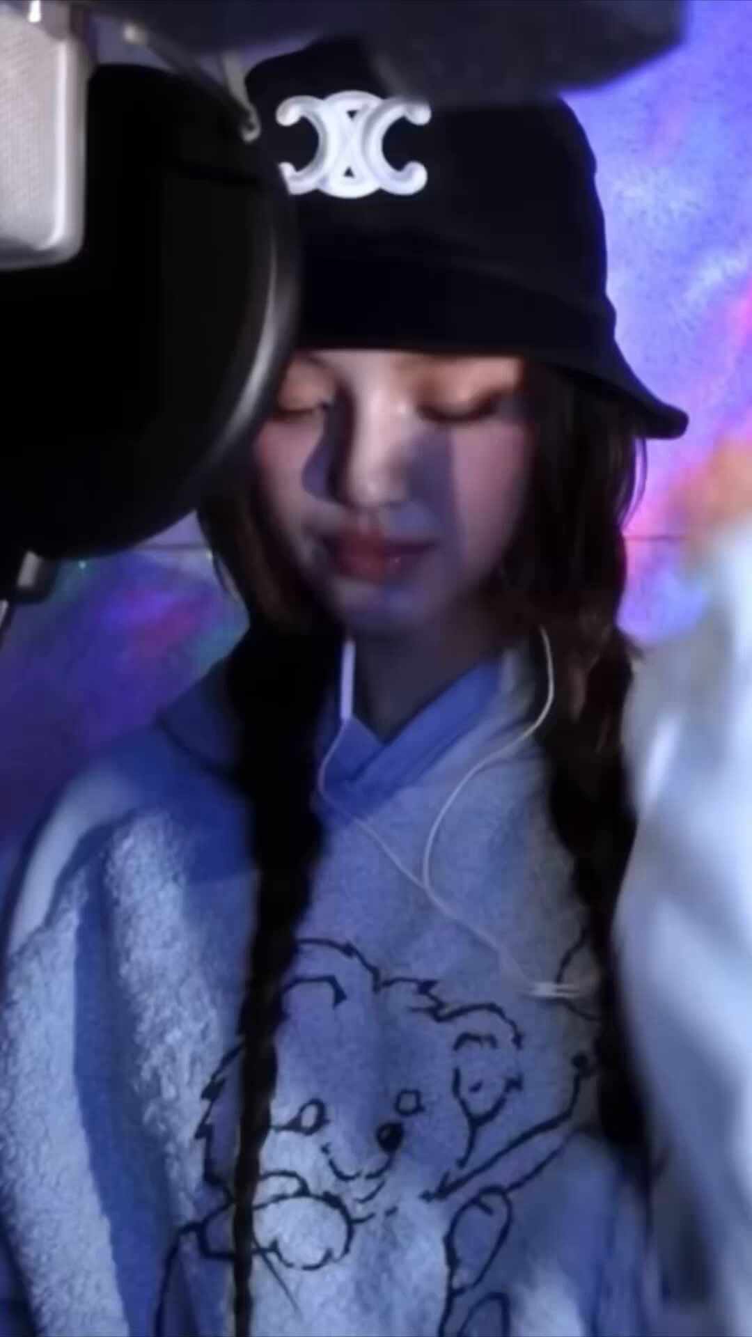 Let Her Go - DANIELLE | KREAM