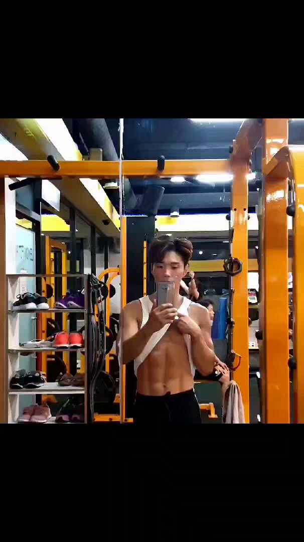 (@jong7759) 님의 게시물 | KREAM