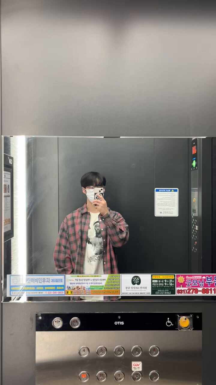 ? (@jhkk__) 님의 게시물 | KREAM