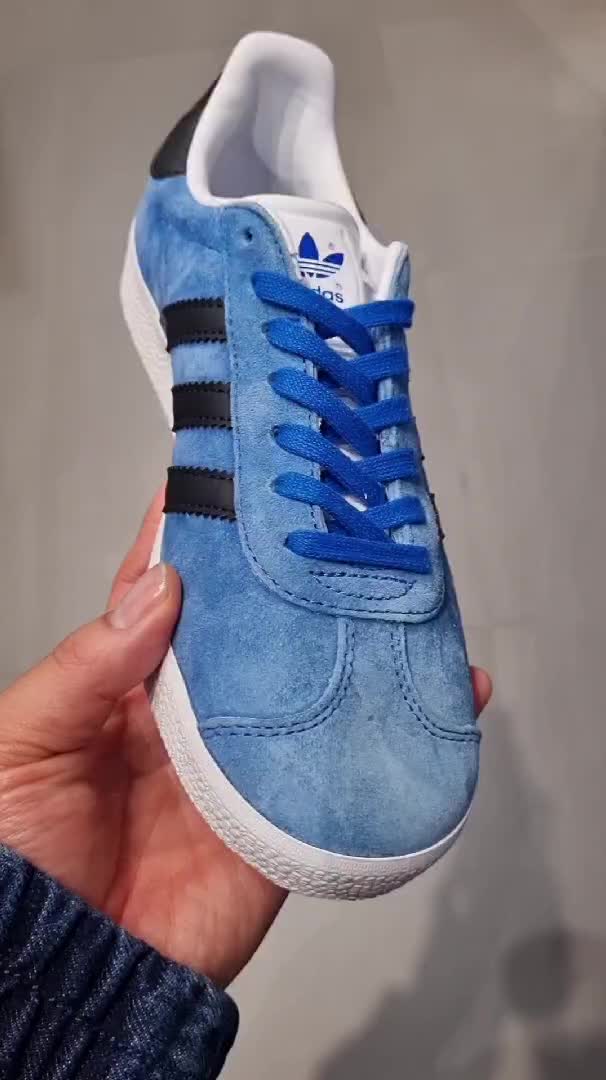 라떼 빠빠 (@rurufafa) 님의 게시물 | KREAM