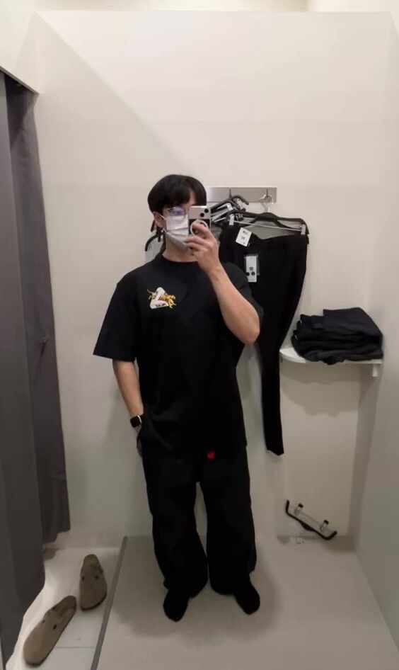 ? (@jhkk__) 님의 게시물 | KREAM