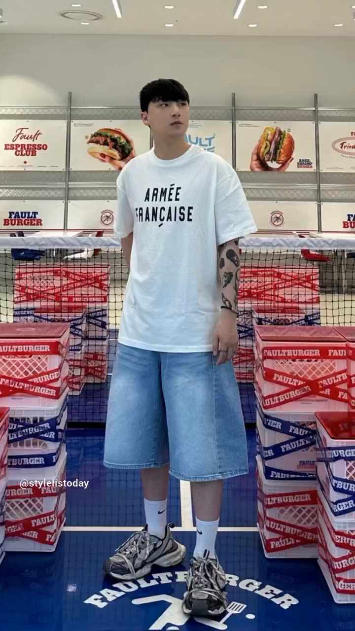 Backseop 버뮤다팬츠 🩵 | KREAM