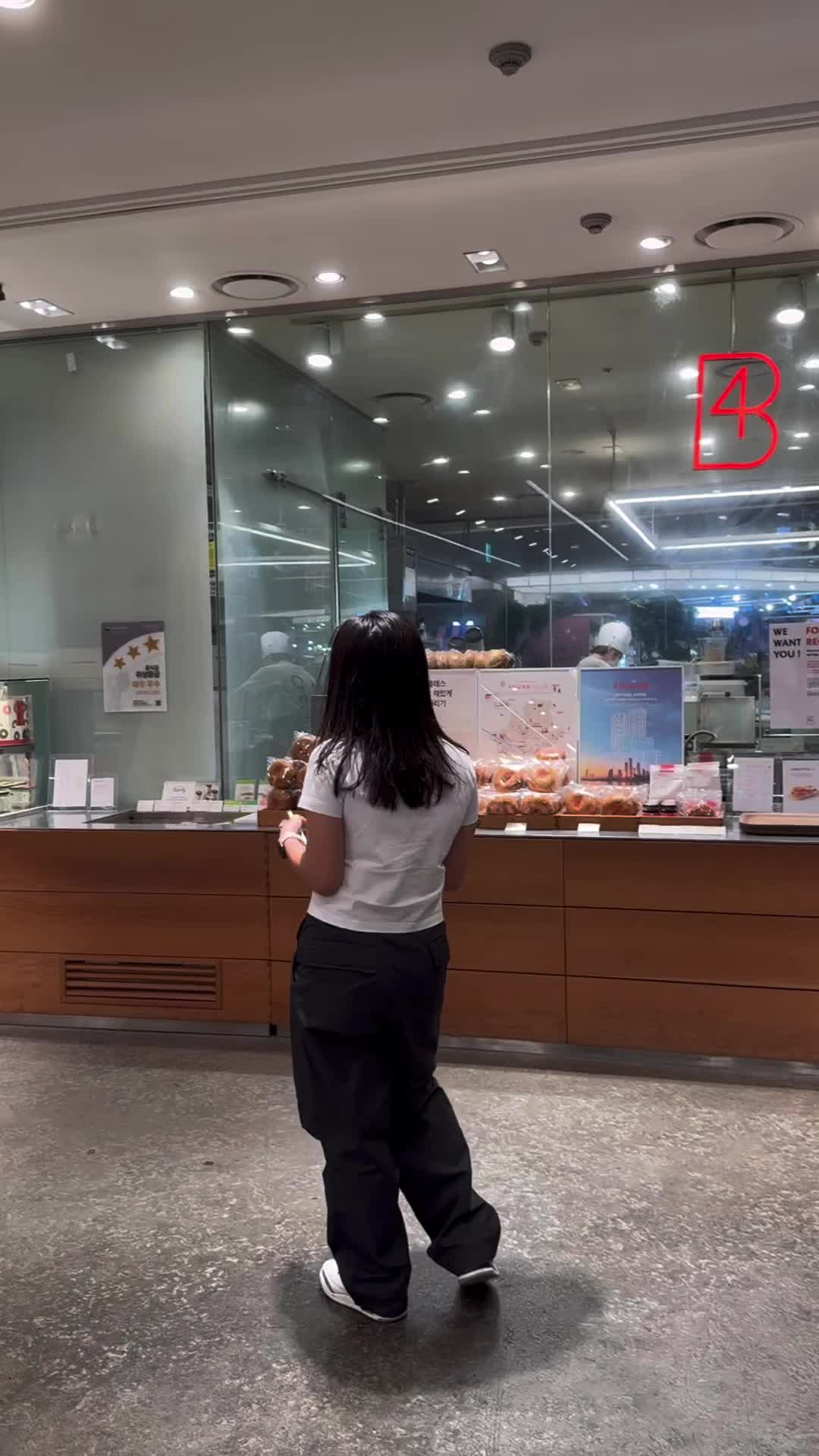 wheniiiwas (@wheniiiwas) 님의 게시물 | KREAM