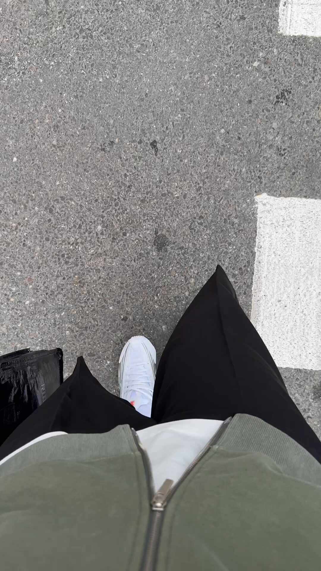 (W) Nike Shox R4 Whit... STYLE | KREAM