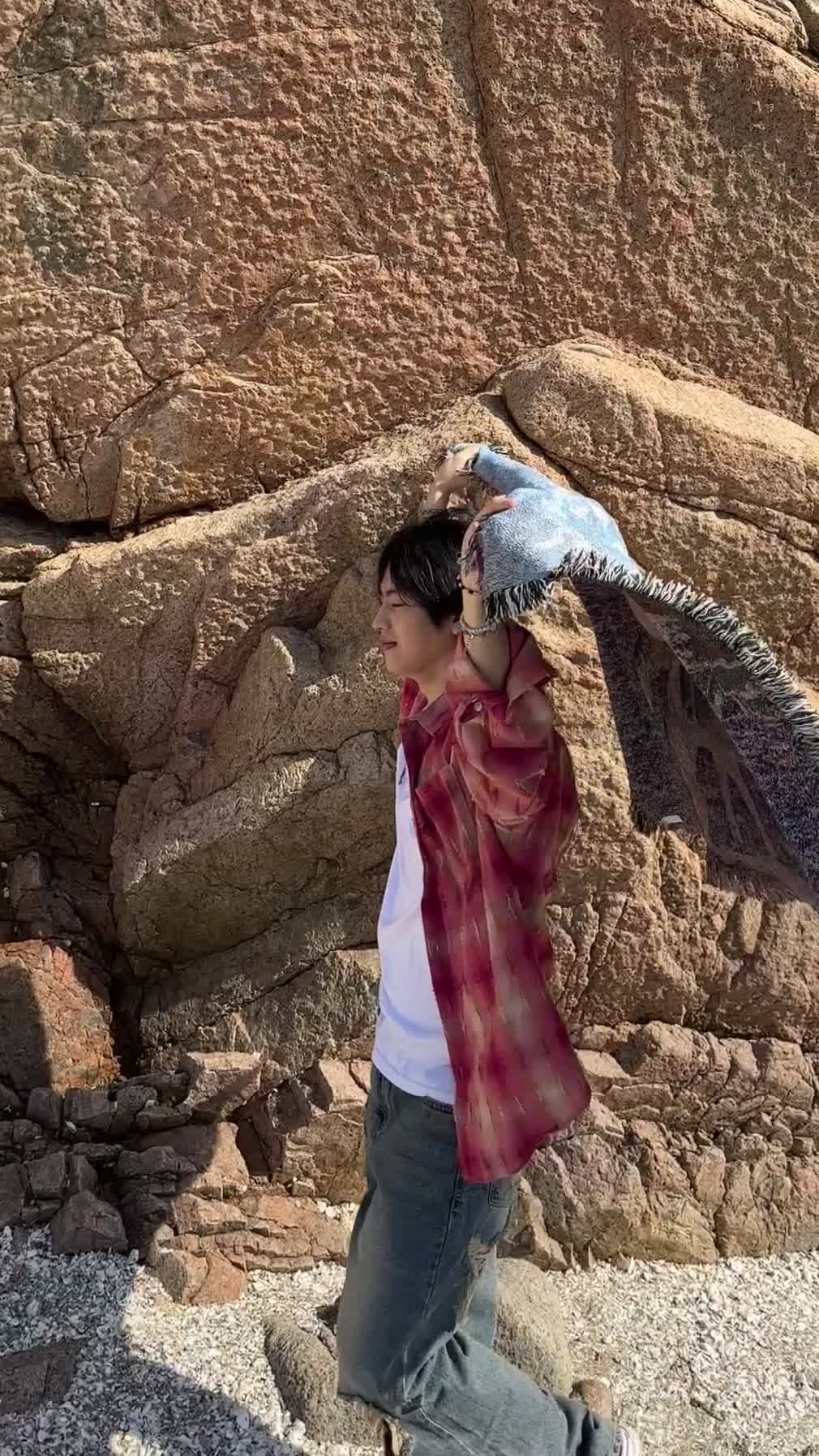 정동수 (@_dong.su) 님의 게시물 | KREAM