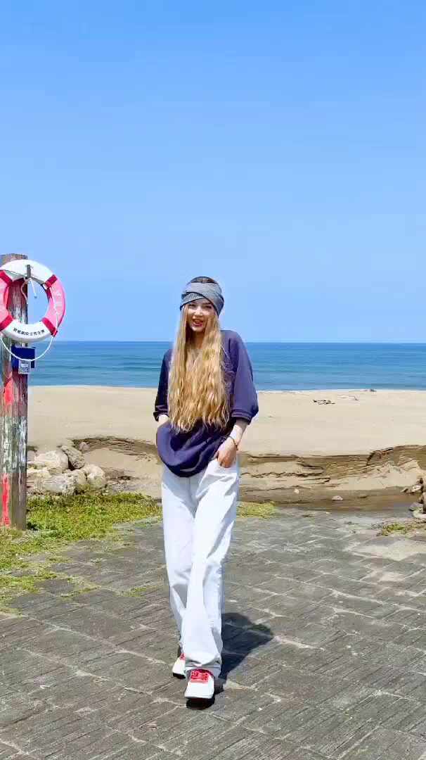 How Sweet 🍭 | KREAM