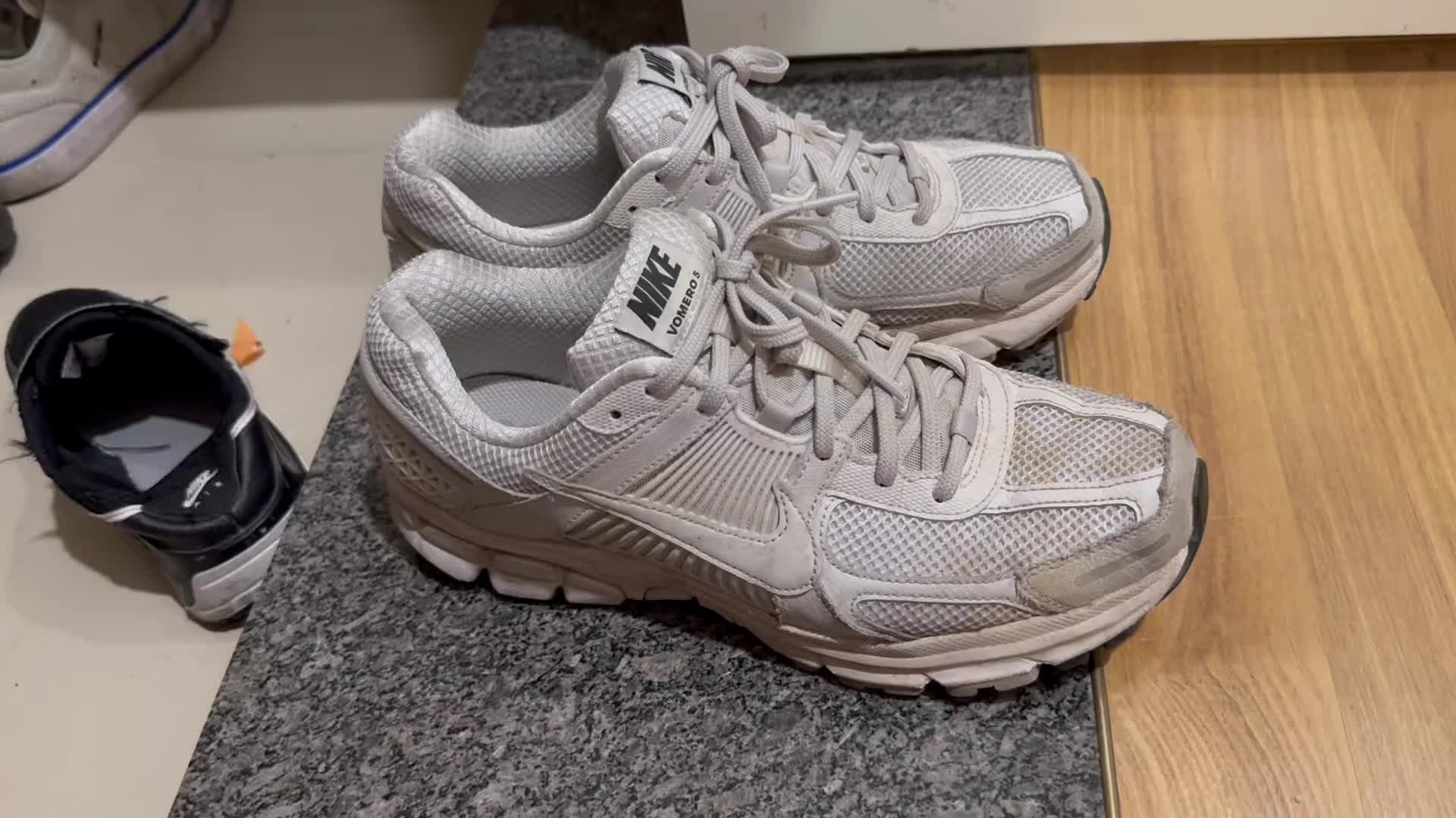 Nike Zoom Vomero 5 SP... STYLE | KREAM