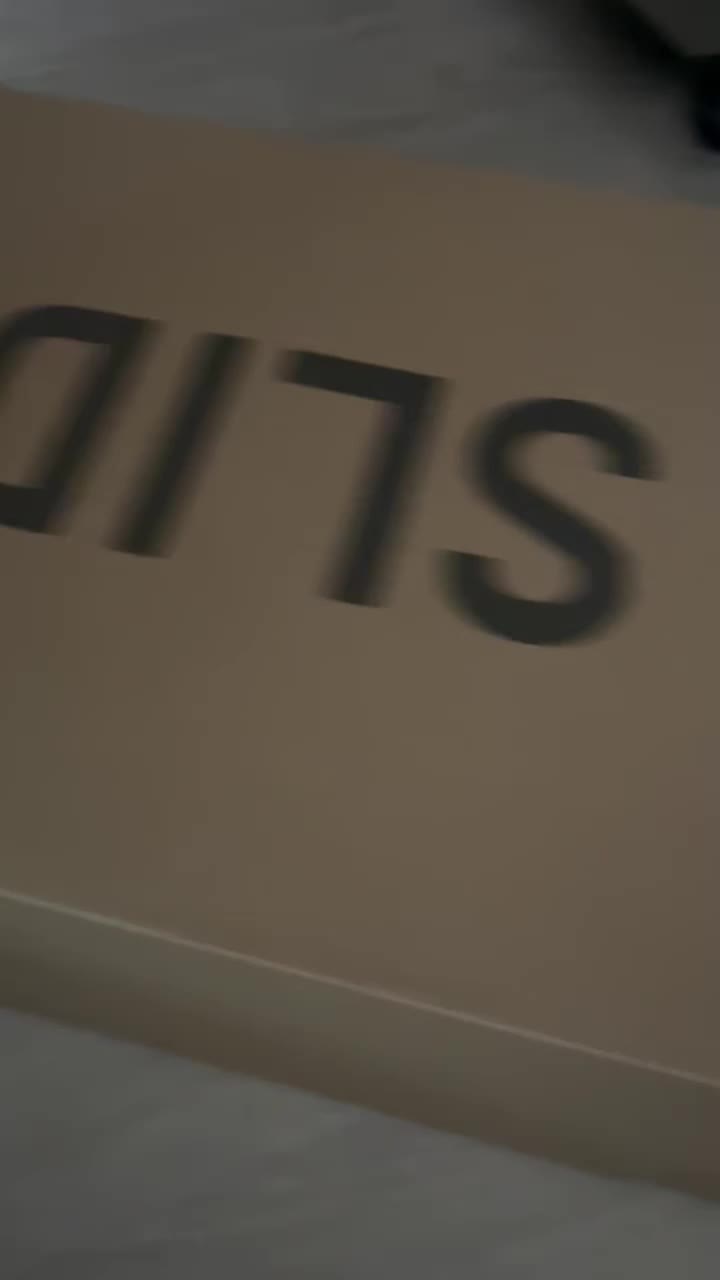 Adidas Yeezy Slide Azure STYLE | KREAM