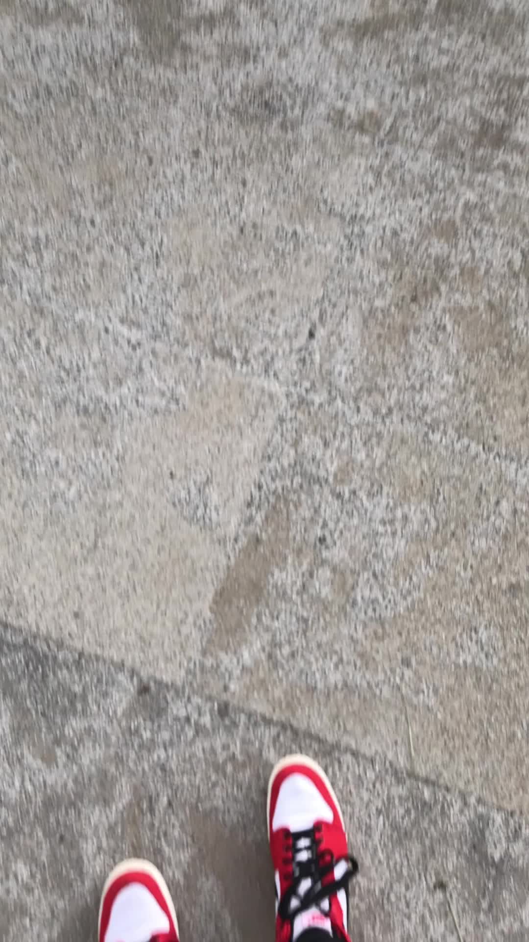 9년차 슈덕 고인물 🦕 (@shoe_bread) 님의 게시물 | KREAM