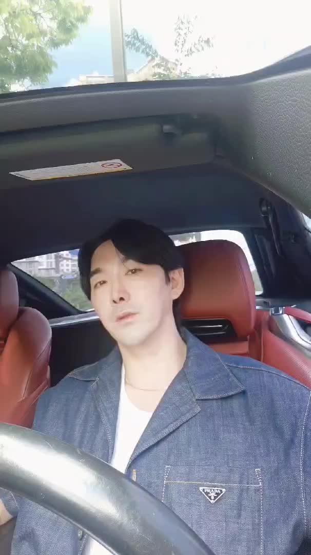 김 현 (@hyunad) 님의 게시물 | KREAM