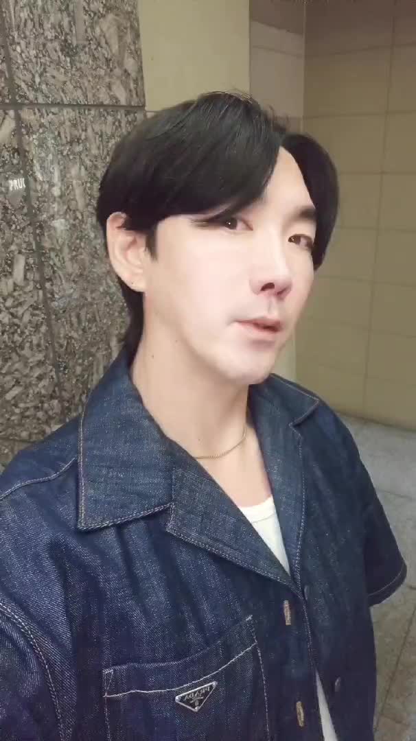 김 현 (@hyunad) 님의 게시물 | KREAM