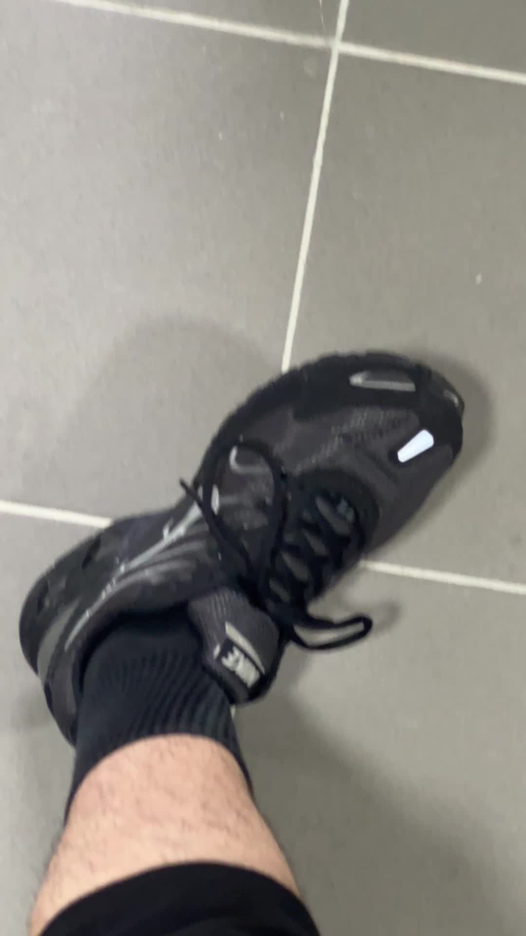 비갠뒤에비애 (@wigmadl) 님의 게시물 | KREAM