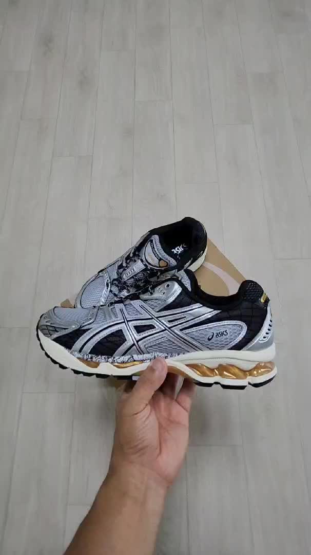 (@nu_gundam) 님의 게시물 | KREAM