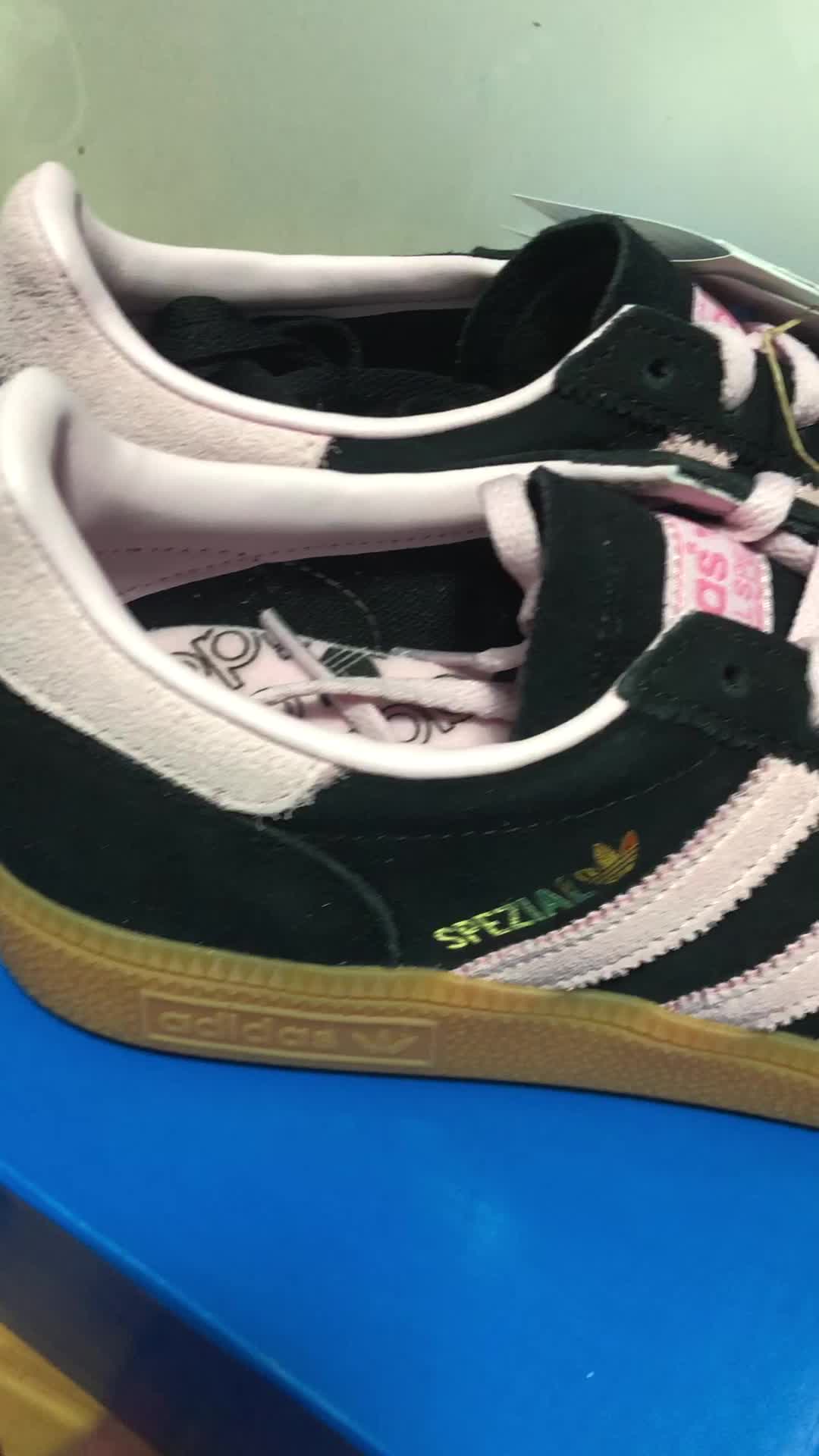 (W) Adidas Spezial Ha... STYLE | KREAM