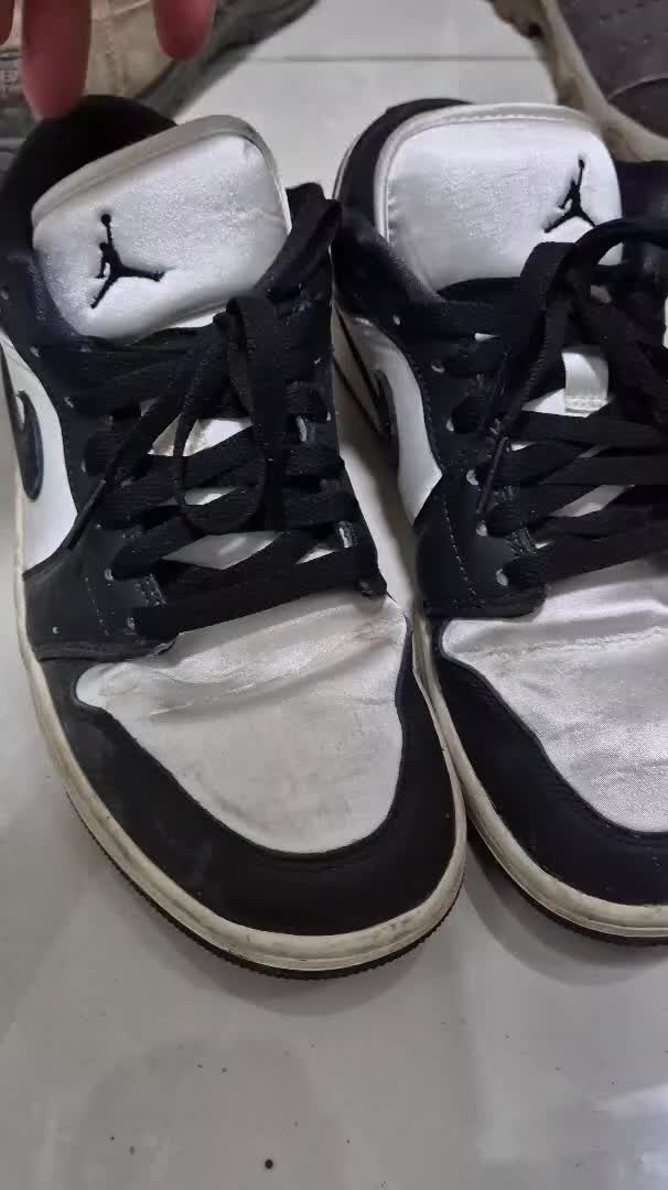 뉴발매니아 (@qv4tqq) 님의 게시물 | KREAM