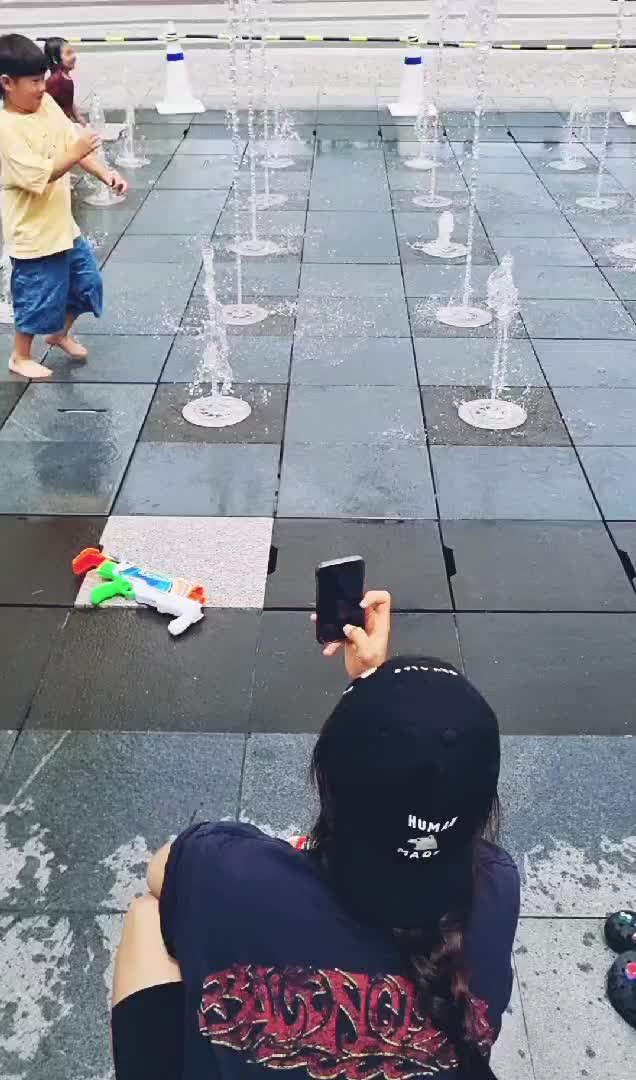 라떼 빠빠 (@rurufafa) 님의 게시물 | KREAM