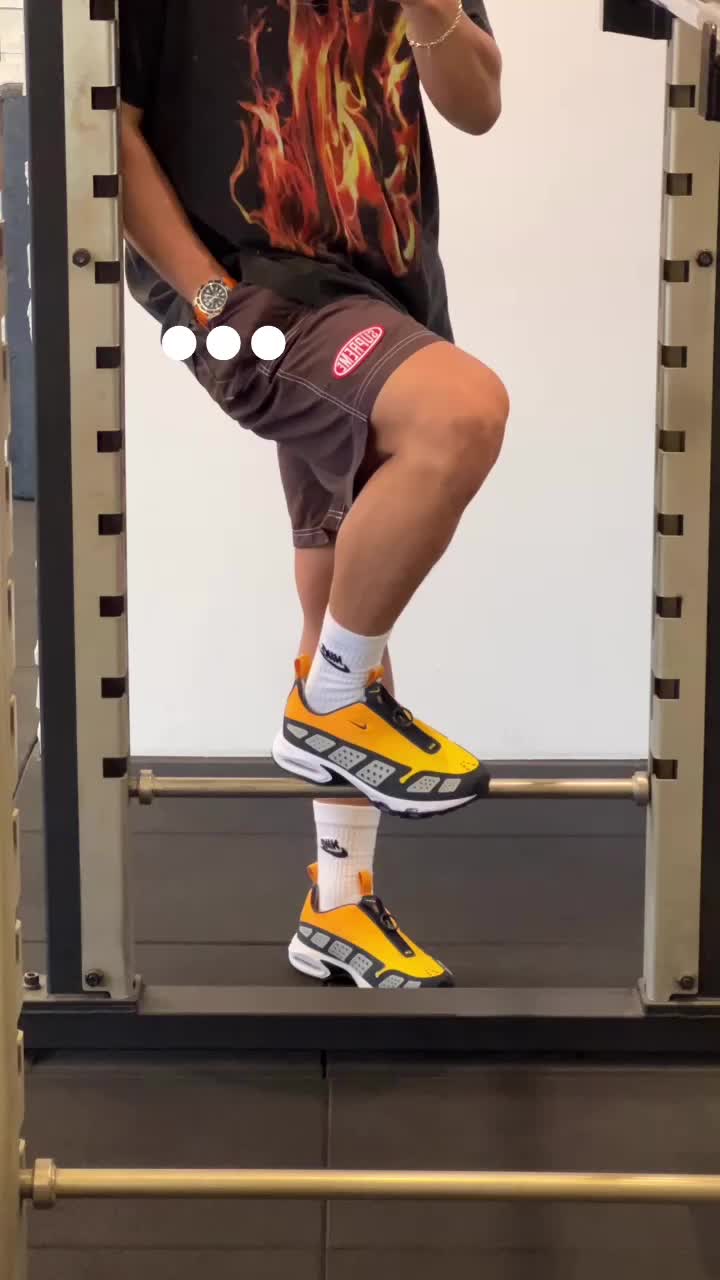 (W) Nike Air Max SNDR... STYLE | KREAM