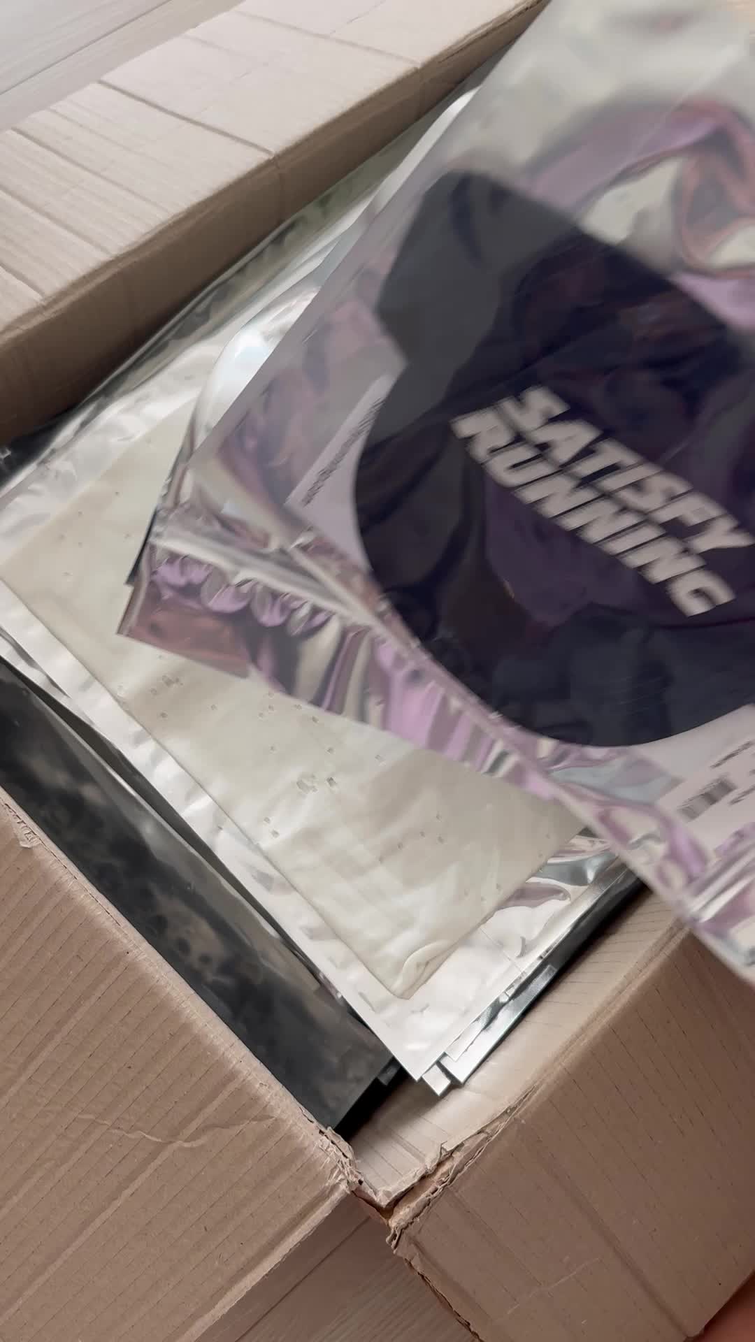 satisfy running | KREAM