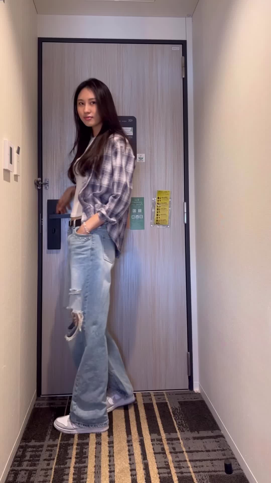 지연 (@jjiiyon) 님의 게시물 | KREAM