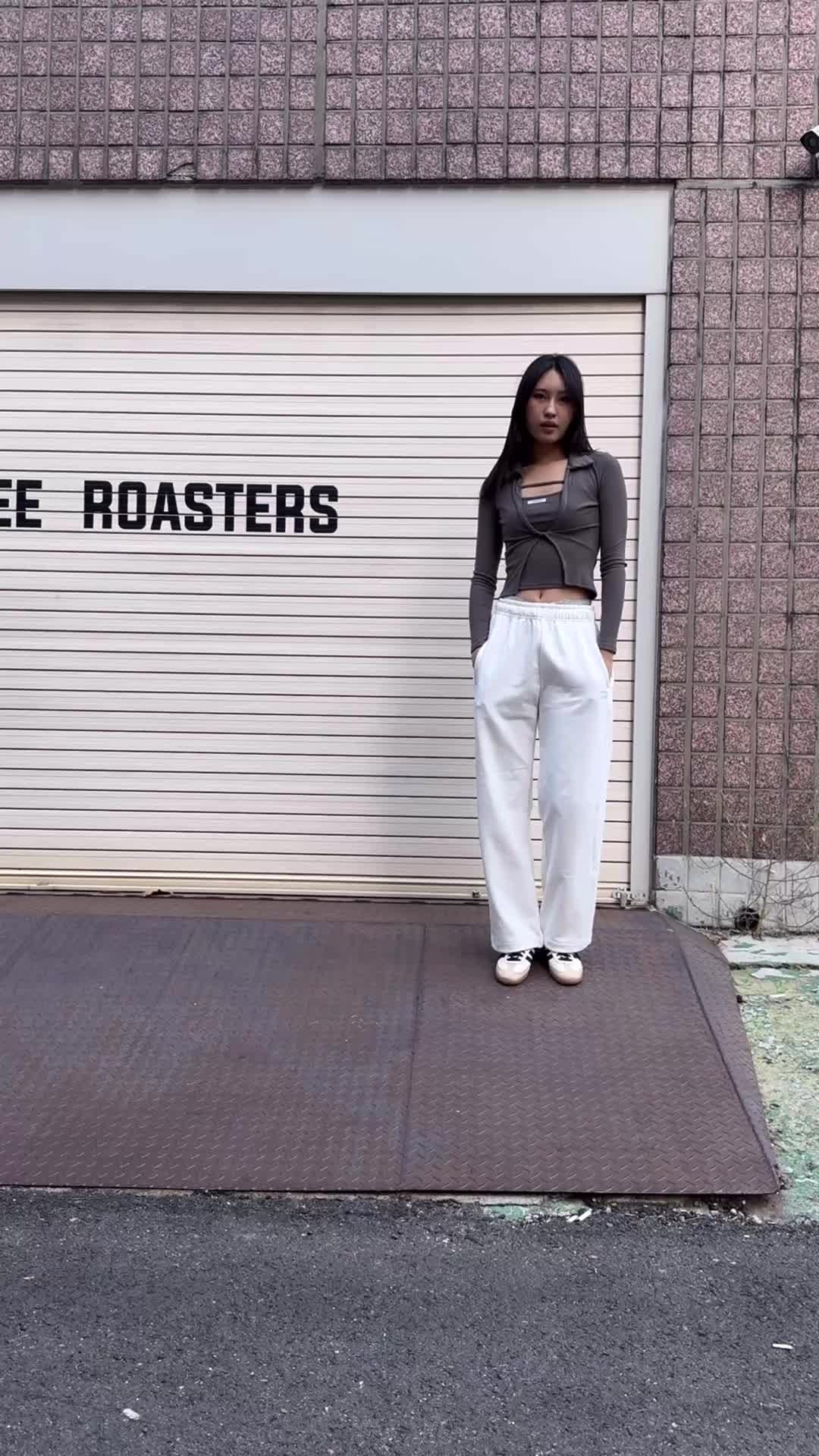 지연 (@jjiiyon) 님의 게시물 | KREAM