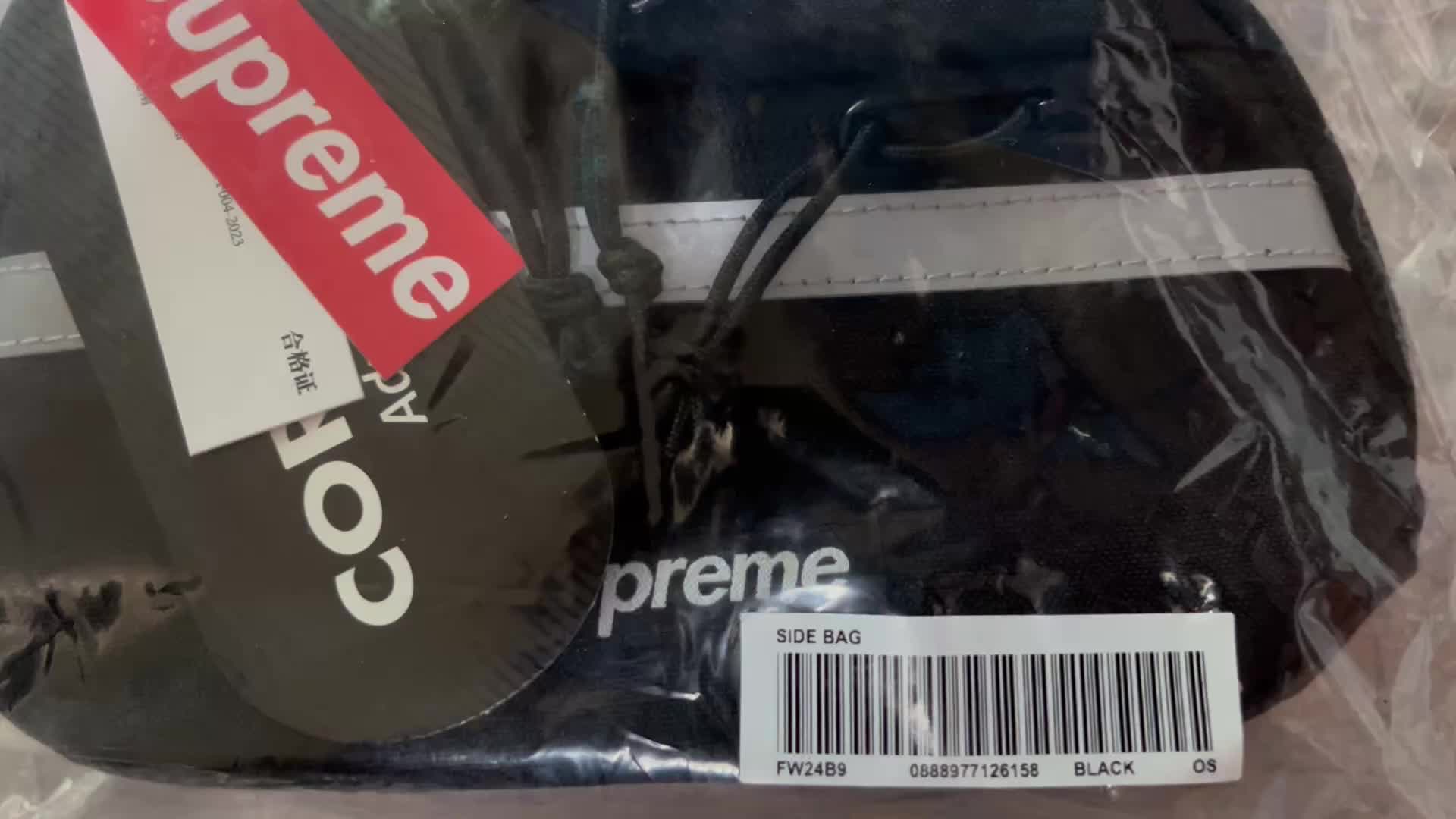 (@ganjiboy) 님의 게시물 | KREAM