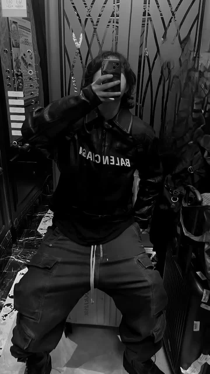 ㅈㅎ (@l__________eo) 님의 게시물 | KREAM