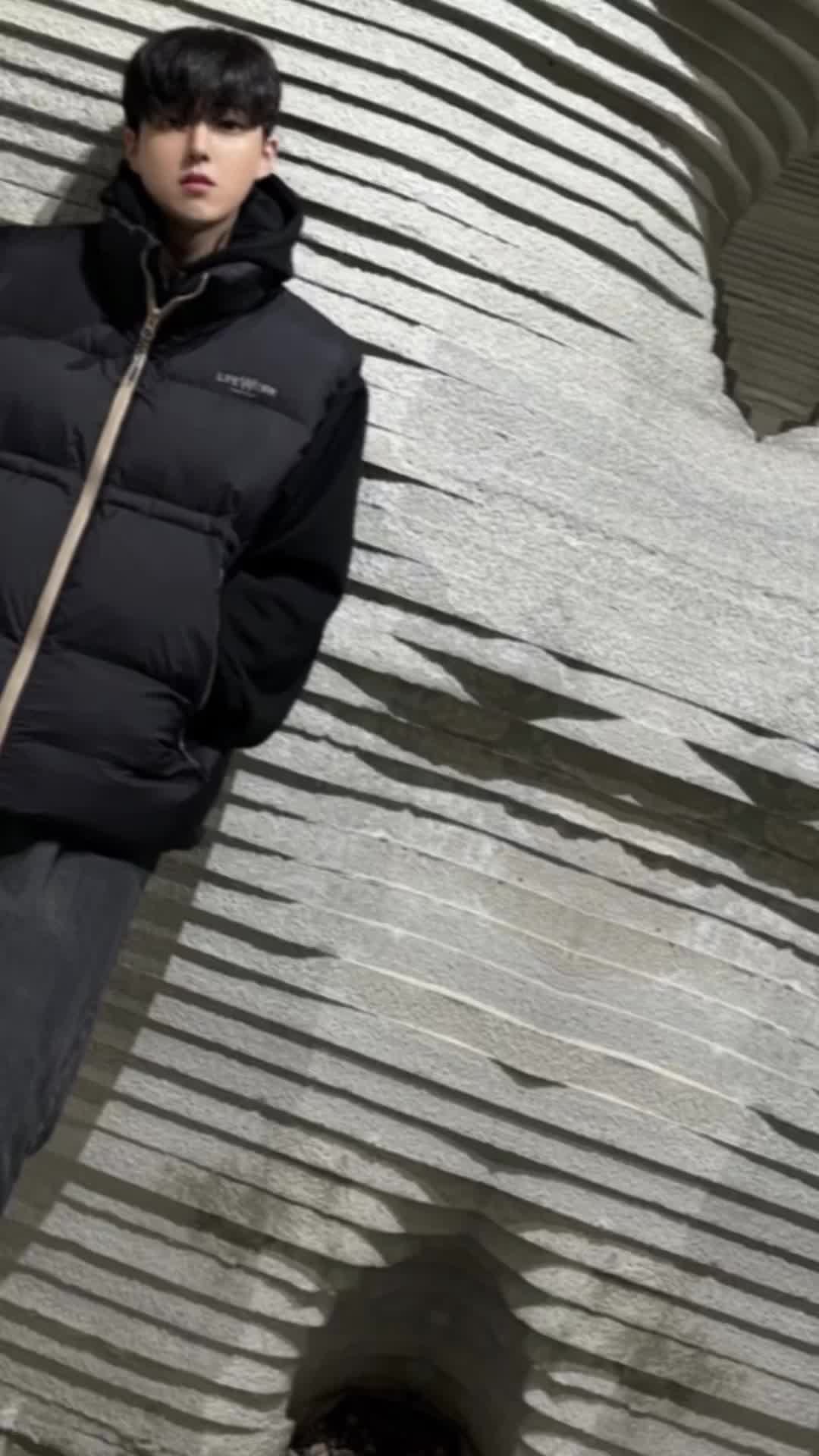 조끼패딩 코디 | KREAM