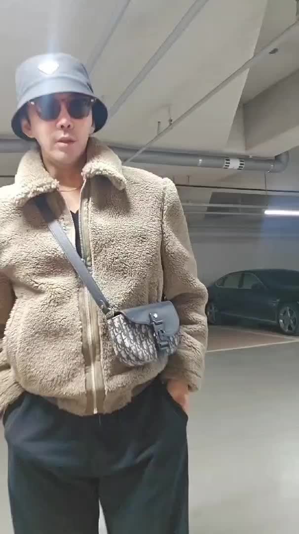 김현 (@_kim_hyun_) 님의 게시물 | KREAM