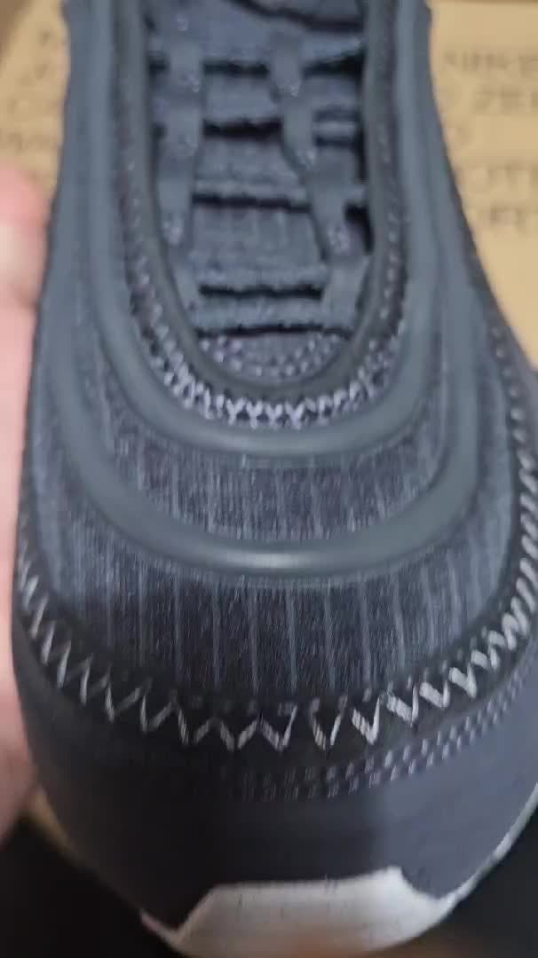 발볼이 큰 에어맥스97 | KREAM