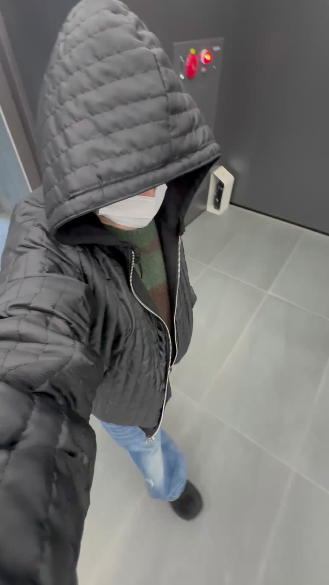 (@ho_jxng) 님의 게시물 | KREAM