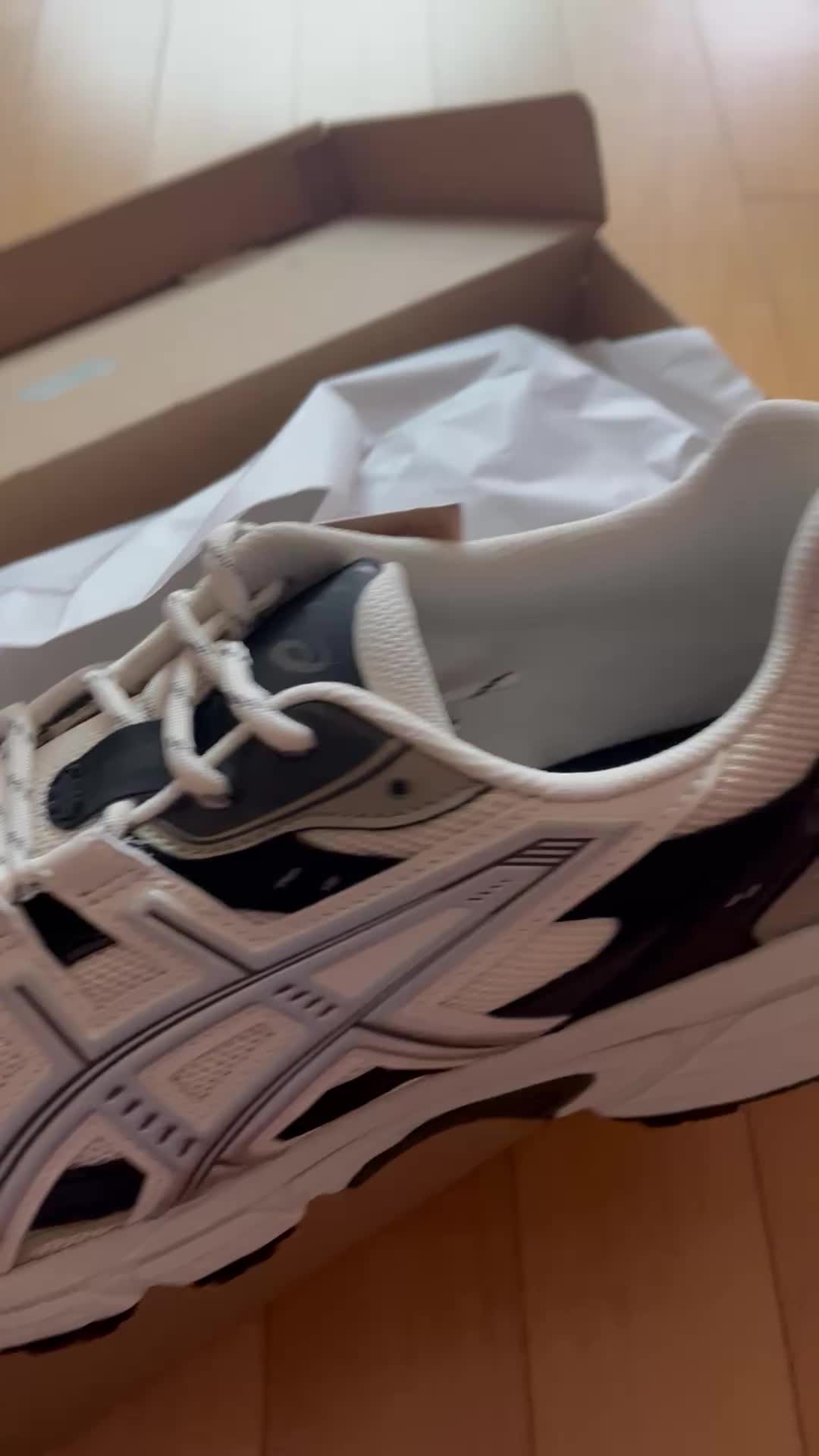 스바 (@seuba1) 님의 게시물 | KREAM