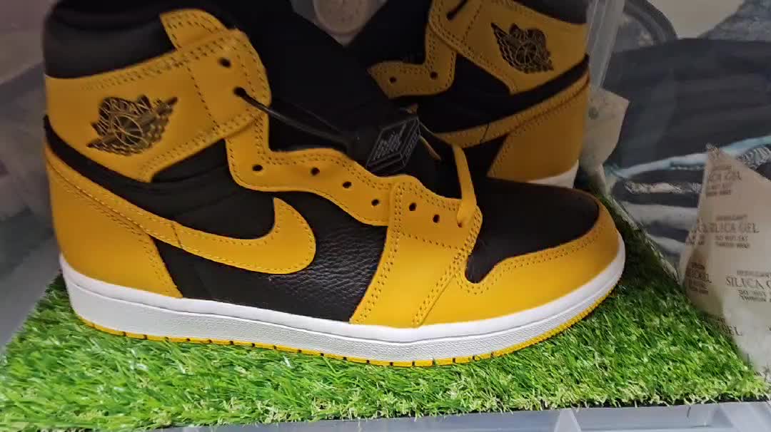 (@peaceday24) 님의 게시물 | KREAM