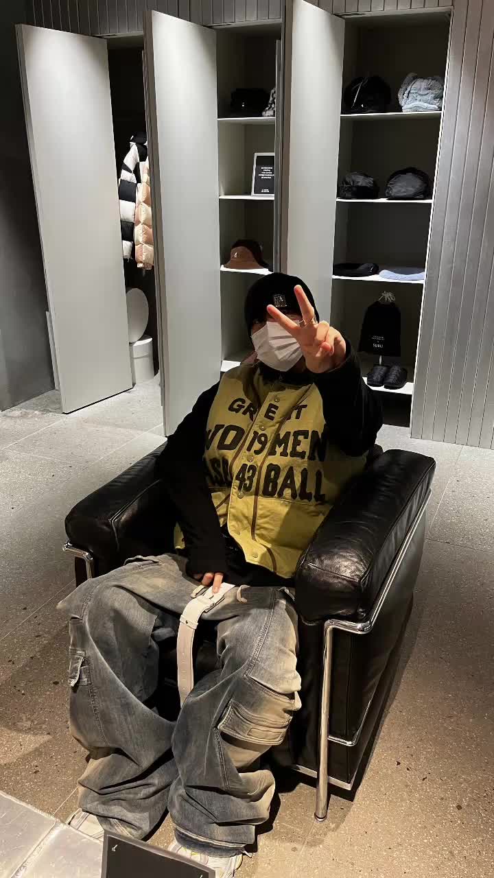 ㅈㅎ (@l__________eo) 님의 게시물 | KREAM