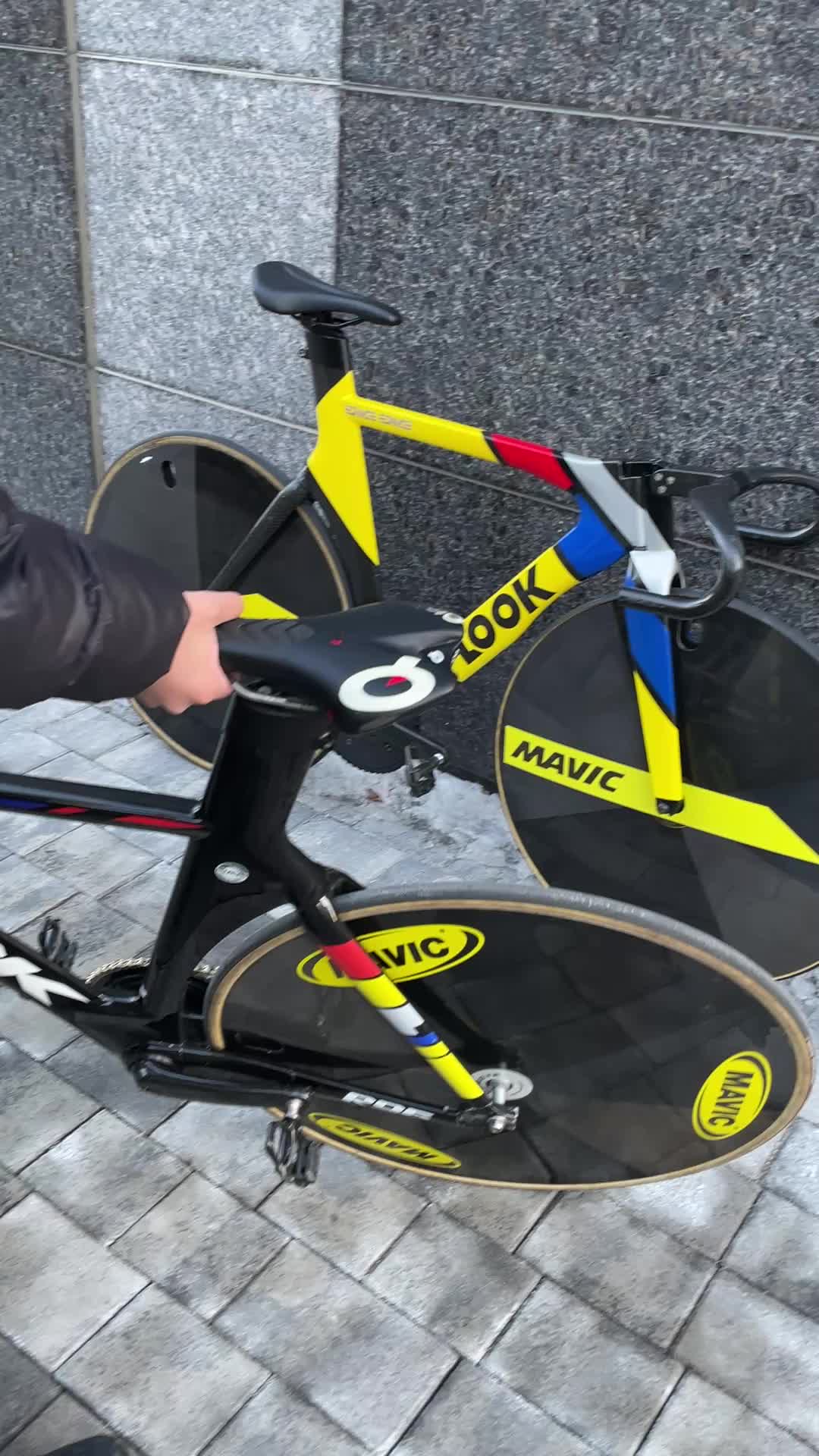 LOOK R96 vs L96 | KREAM