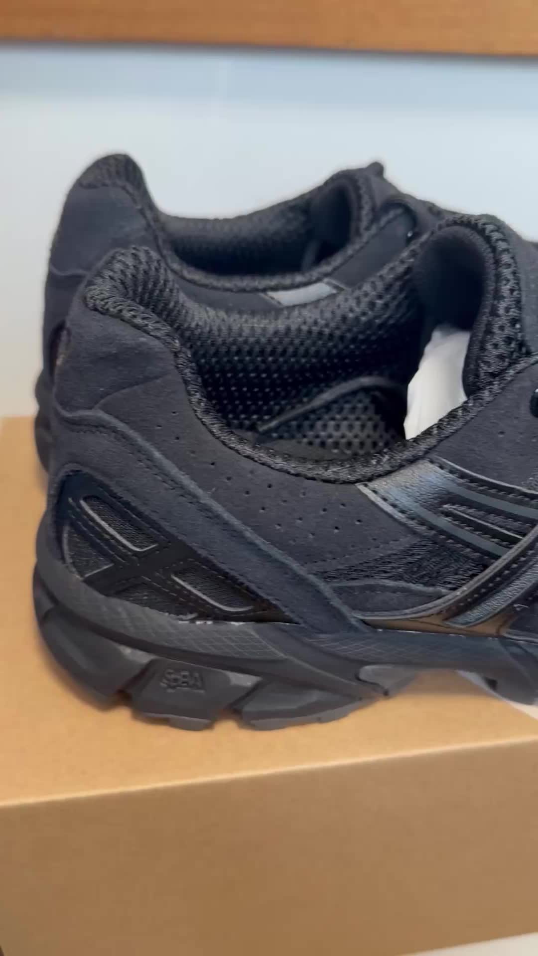 김또깡 (@kimmm_do) 님의 게시물 | KREAM