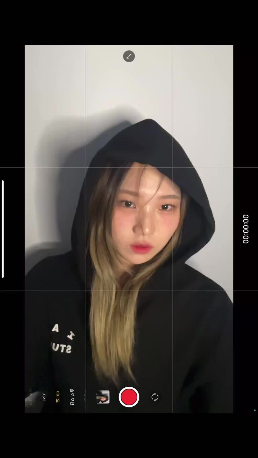 두나 (@_d2_n4) 님의 게시물 | KREAM