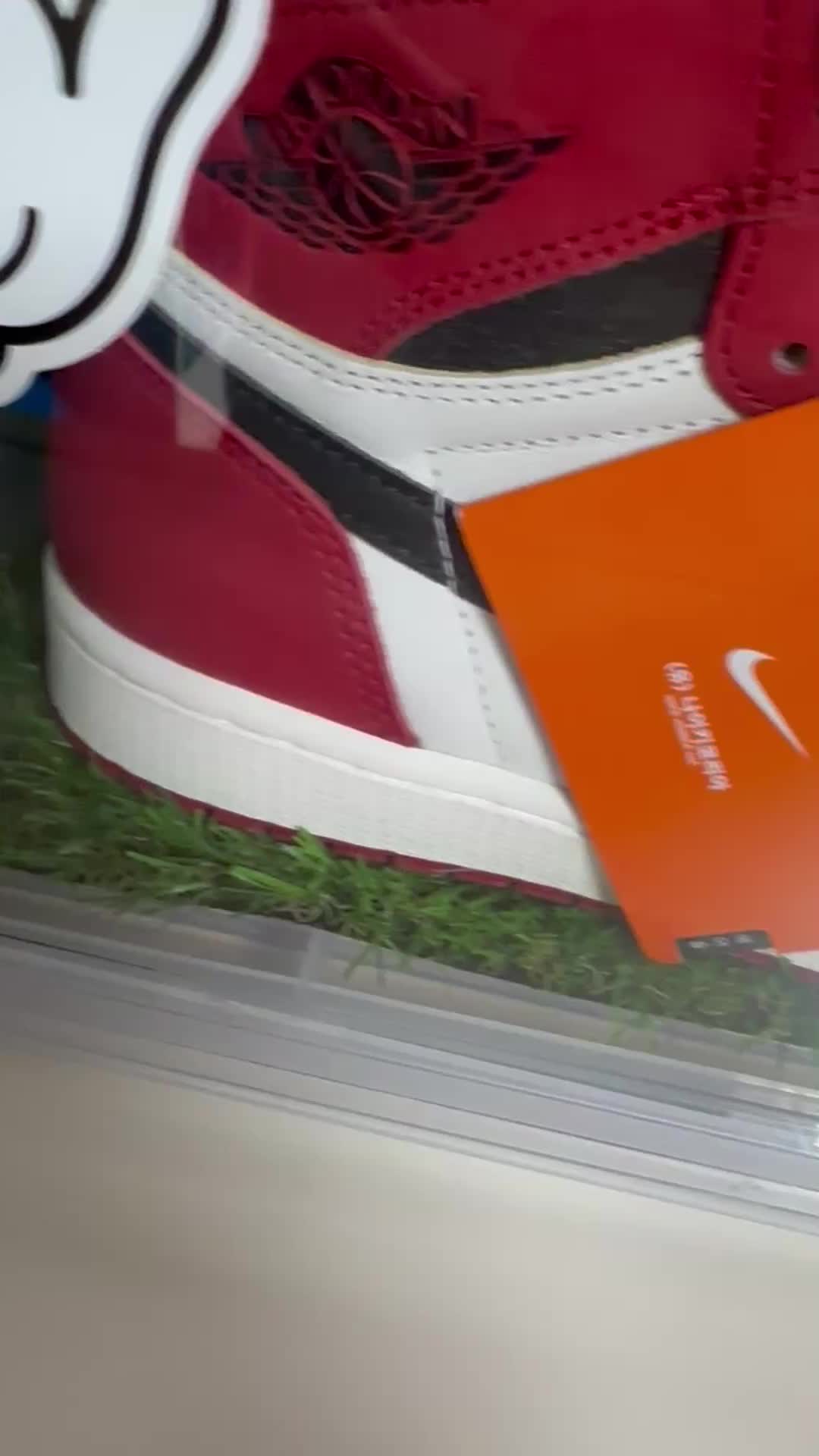 뿅 (@overrrun) 님의 게시물 | KREAM