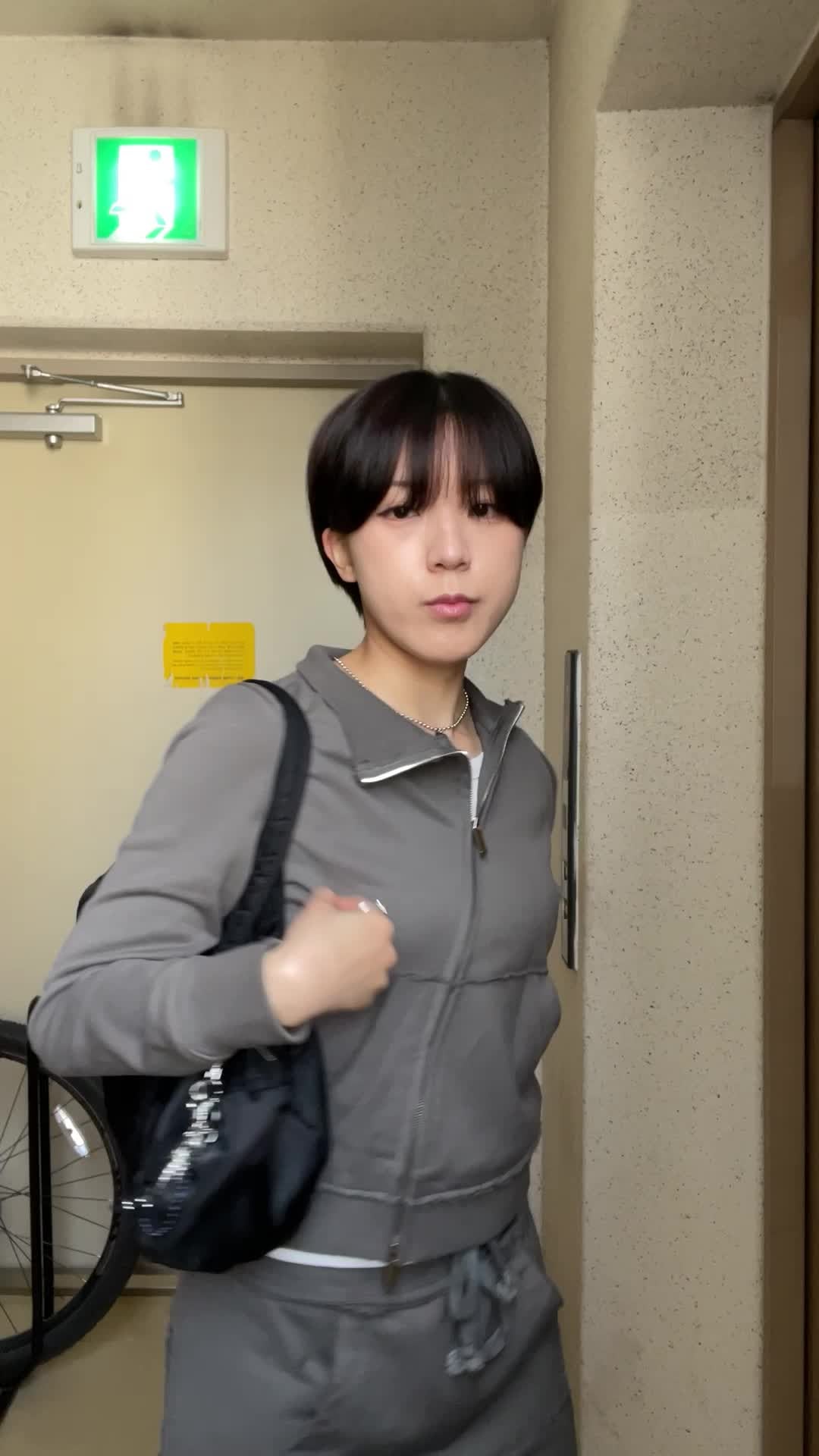 무림 (@mu._.1im) 님의 게시물 | KREAM