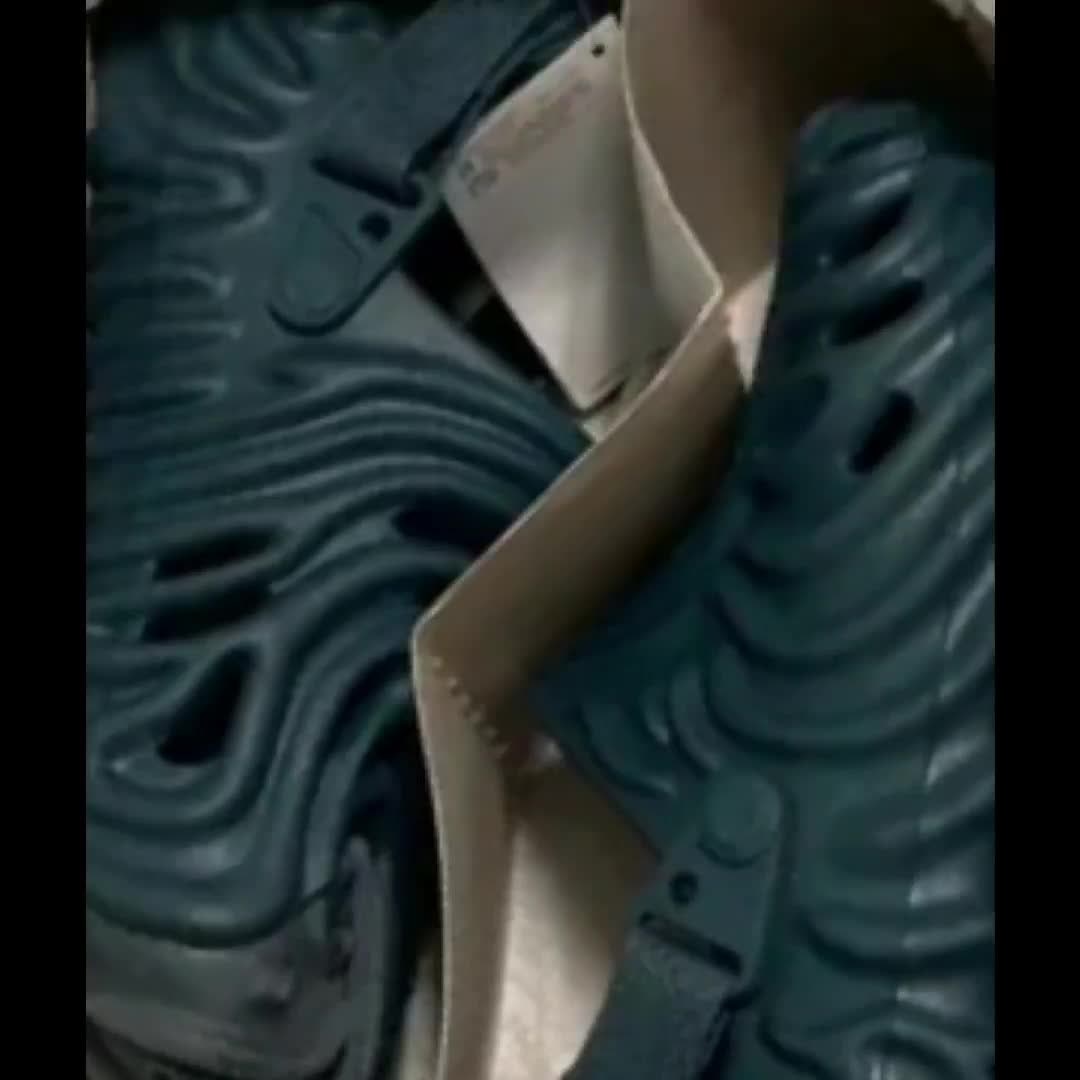 선 (@98w15h) 님의 게시물 | KREAM