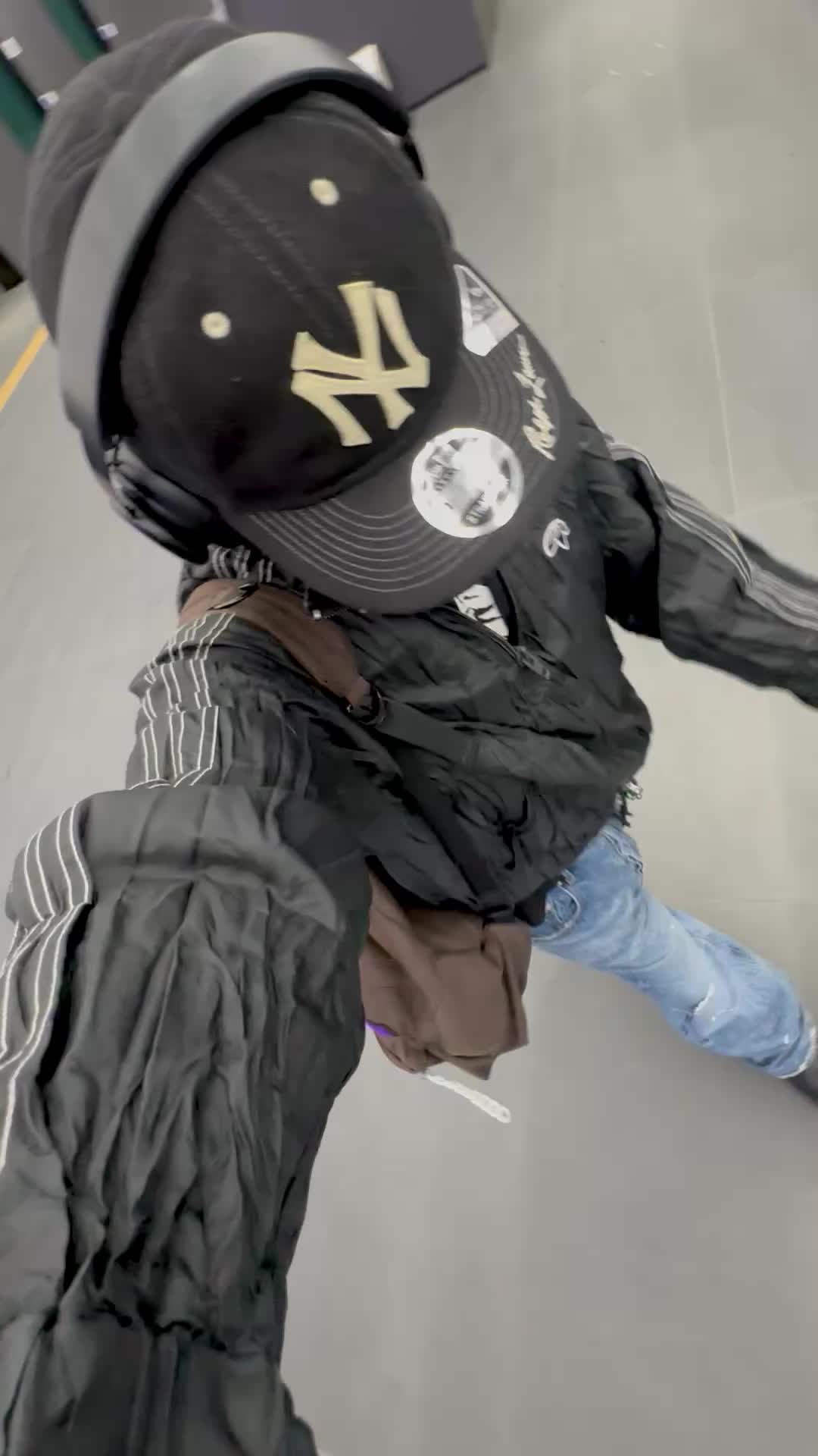 (@ho_jxng) 님의 게시물 | KREAM