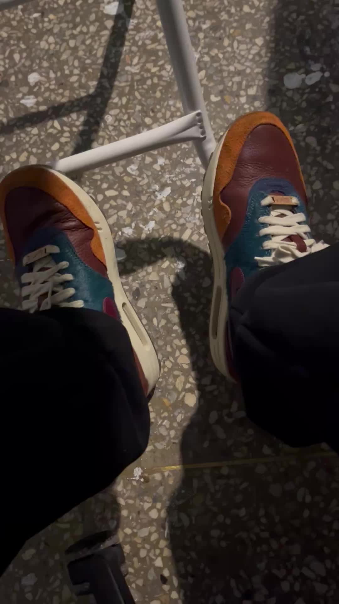 (@goraf) 님의 게시물 | KREAM