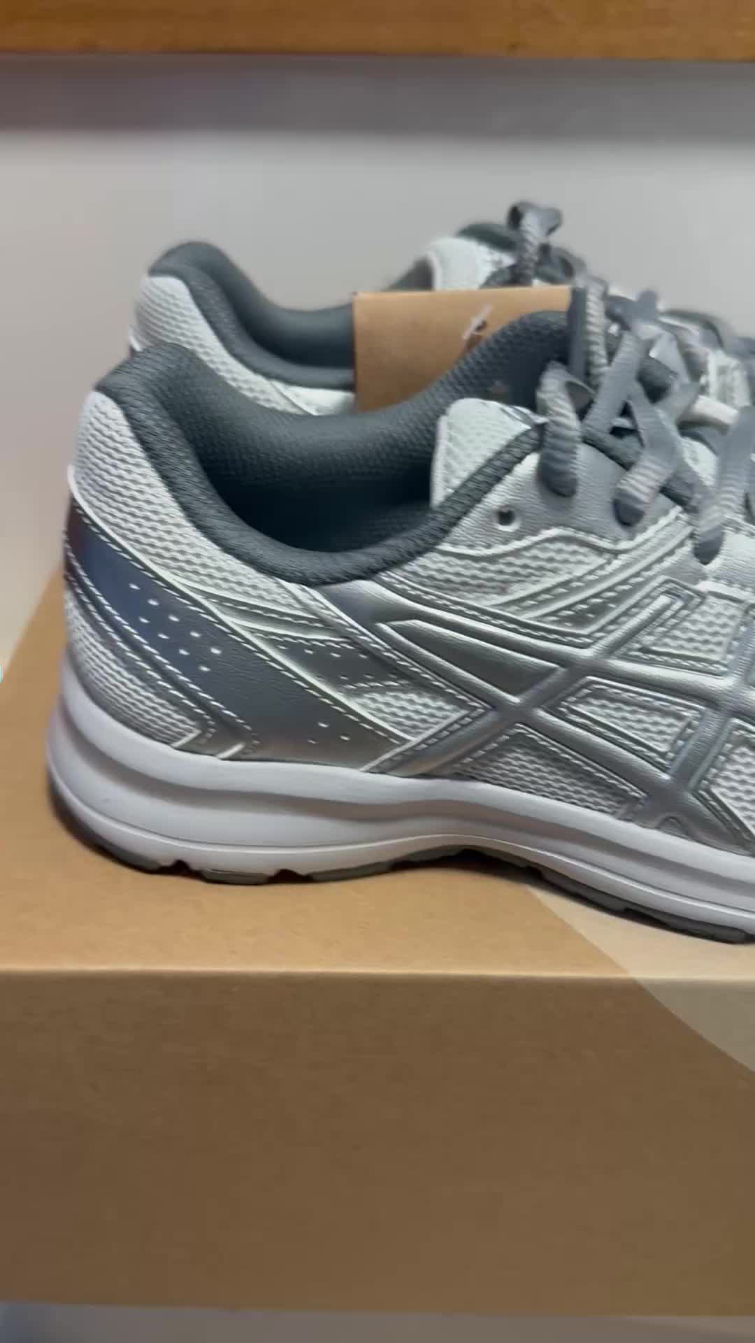 에헤이 (@kimmm_do) 님의 게시물 | KREAM